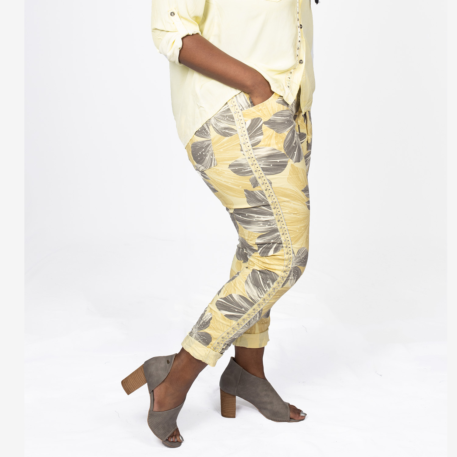 MADE IN ITALY YELLOW EMBELLISHED FLOWER PANTS | Rosella - Style ...